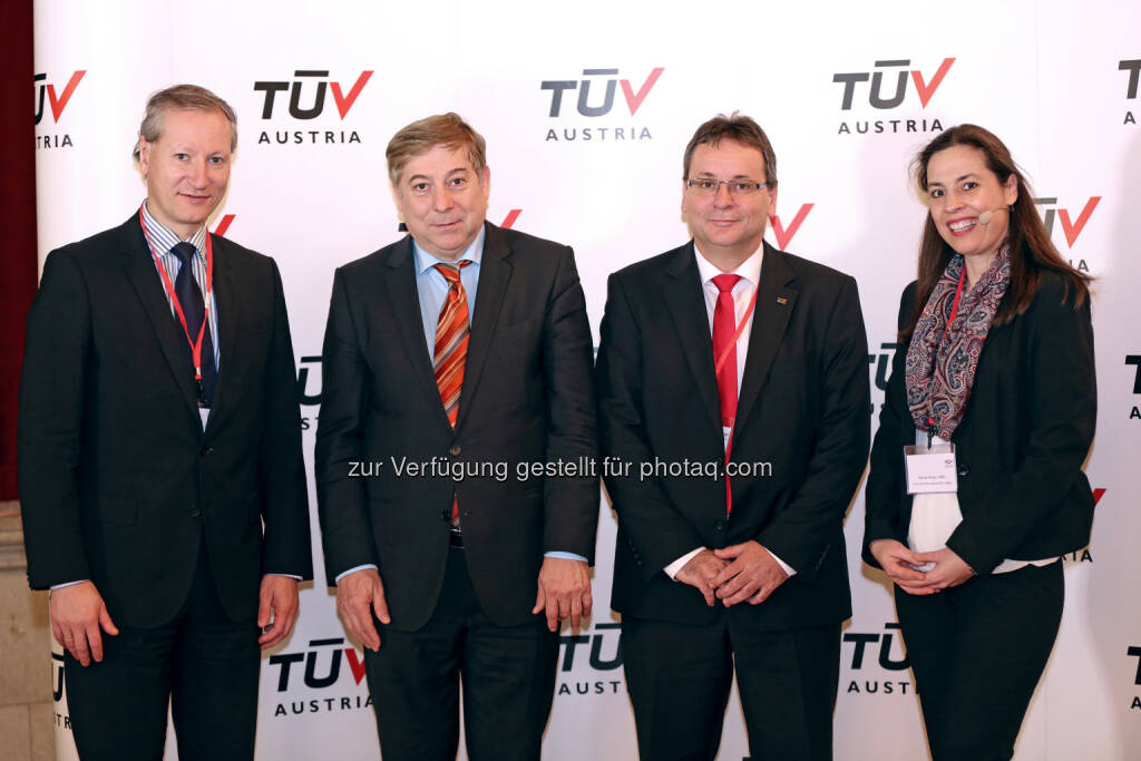 Neue Bilder: TÜV Austria; Wolfgang Eder, David Coulthard, Helmut Marko ...