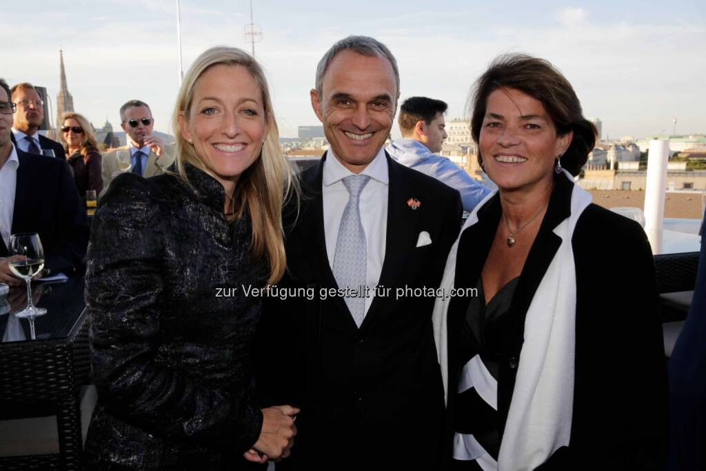 Neue Bilder: Alexa Wesner, Norbert B. Lessing, AmCham Austria, Hilton ...