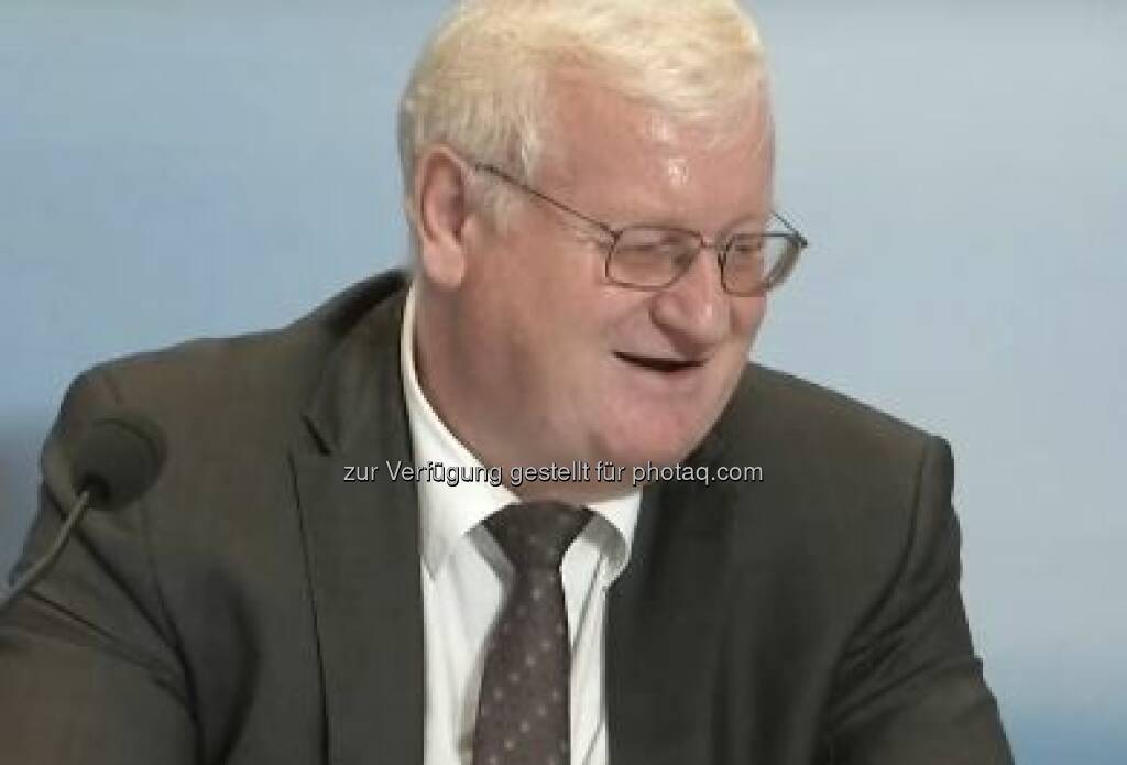 S-Immo-HV: Übernahmeangst, Martin Simhandl, Beate Ponhauser, Ernst ...